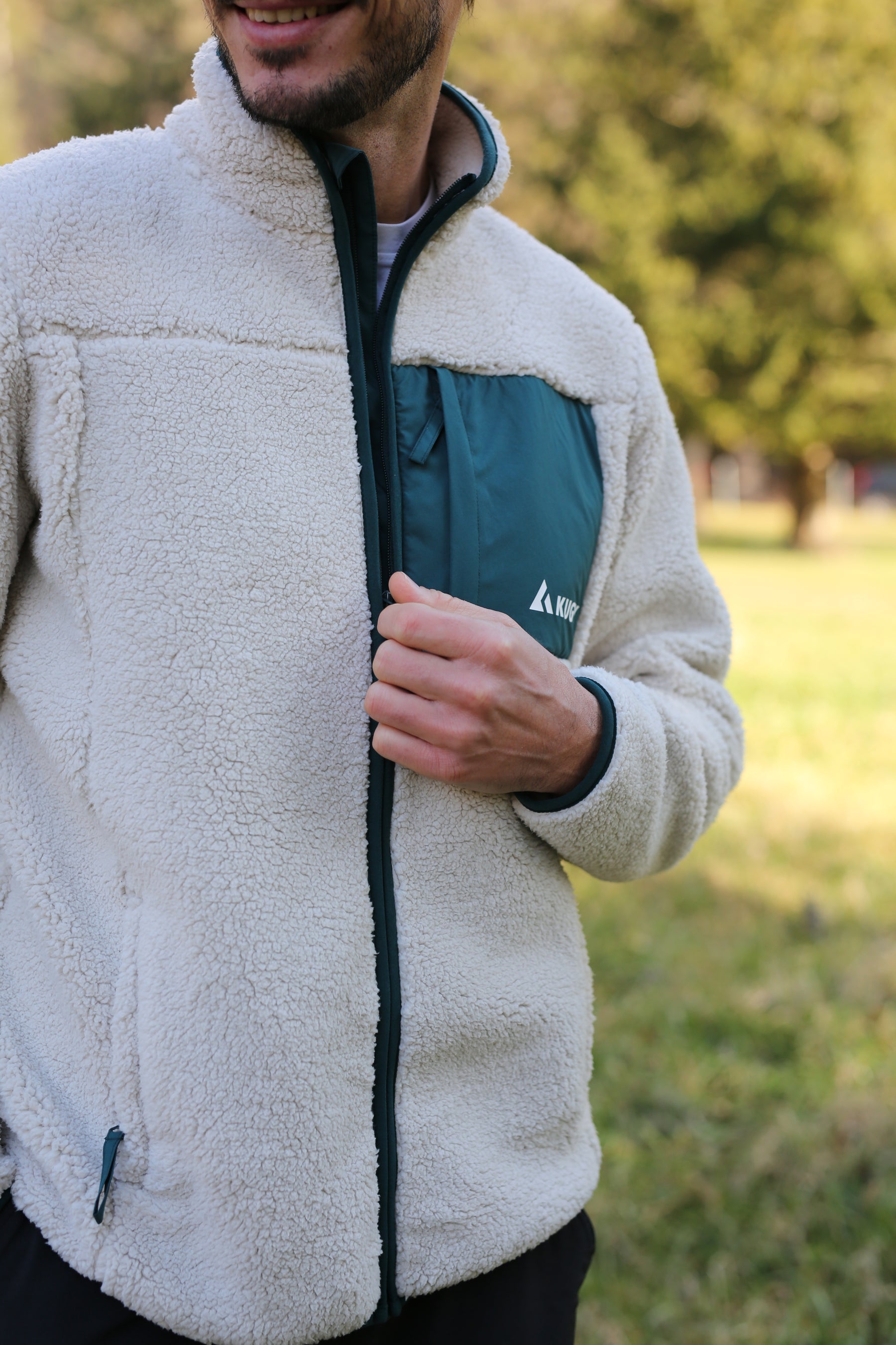 Kugy I Kakovostna oblačila za pohodništvo